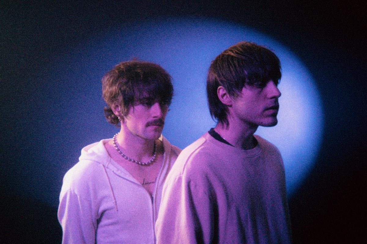 Alt-Pop Duo Joan Release New Single “Face” With “The Close Friends Tour ...