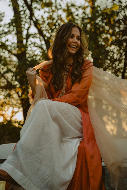 Sierra Hull’s Origin Story Detailed on PBS NewsHour - Live Music Blog