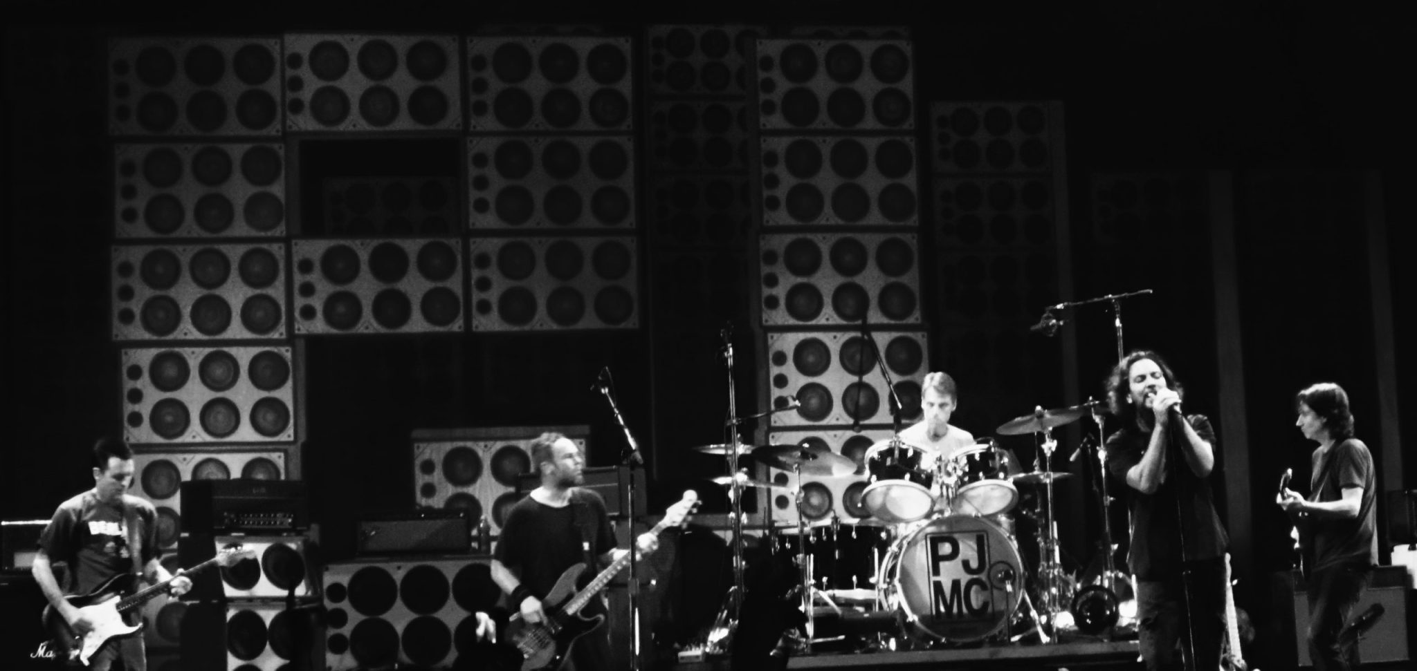 20 Best Pearl Jam Songs to Revisit Right Now - Live Music Blog